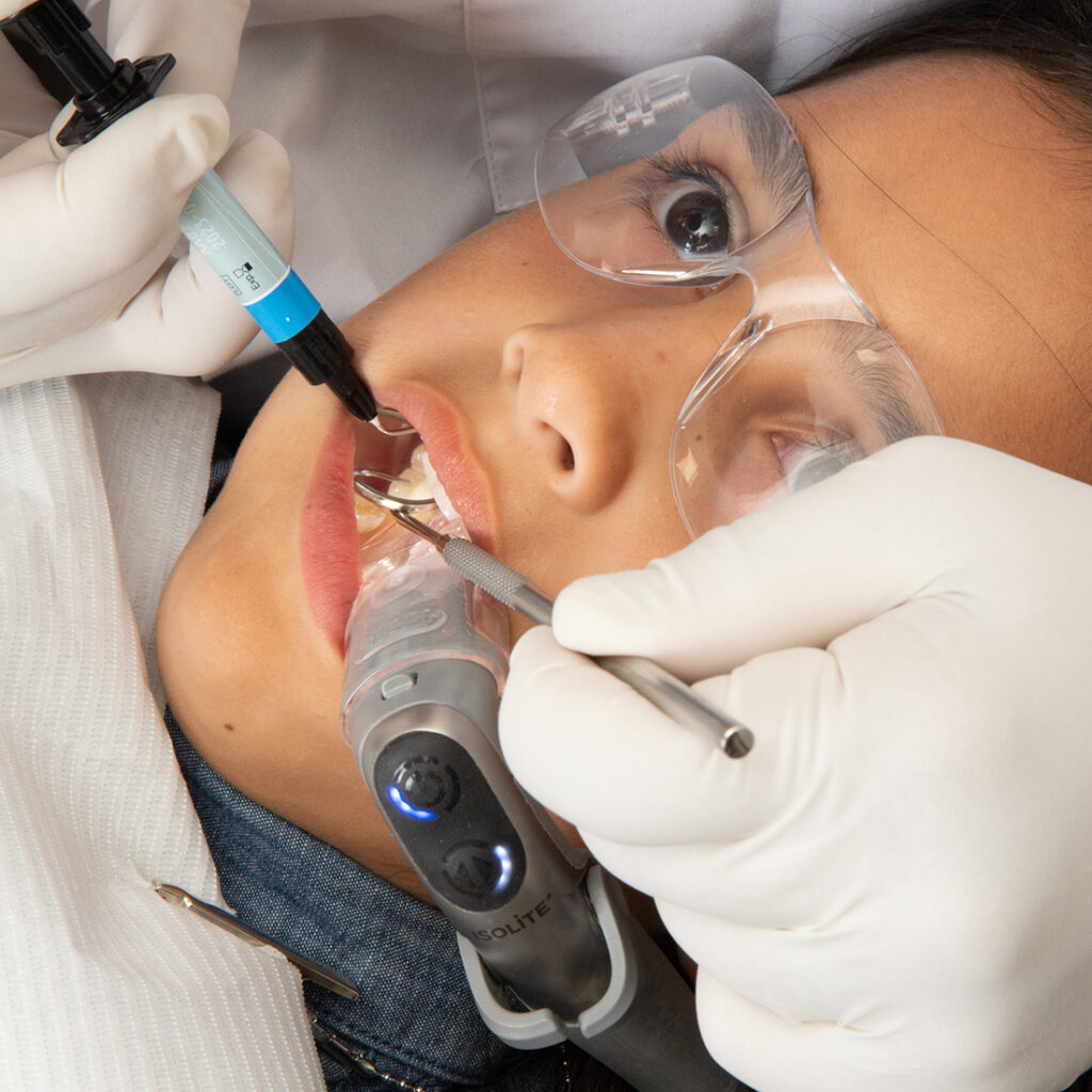 Pediatric Dentistry with Zyris Isolite - Zyris - Makers of the Isolite ...